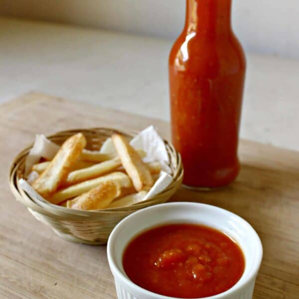 Homemade Tomato Sauce (Ketchup) - The Kiwi Country Girl