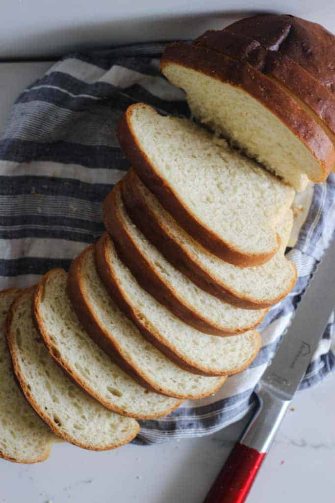 5 ingredient Basic White Bread Recipe - The Kiwi Country Girl